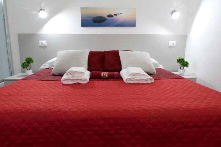 Luxury Suite - Teatro Romano - Duomo - Centro Storico Wi-fi - テッラチナ