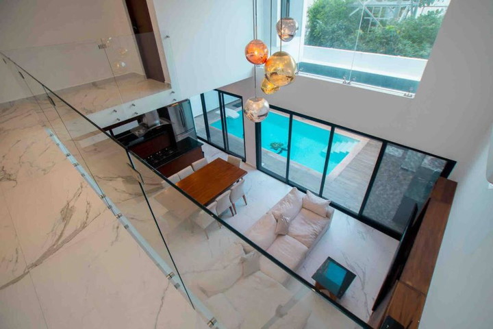 Casa Moderna De 4 Pisos Con Rooftop Vista Al Mar - Isla Mujeres