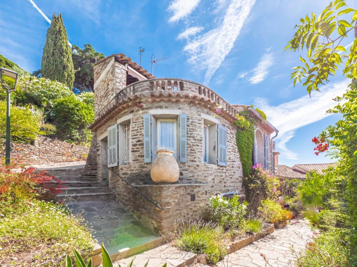 Magnifique Maison De Village Clim Vue Mer 6 Pers - Bormes-les-Mimosas
