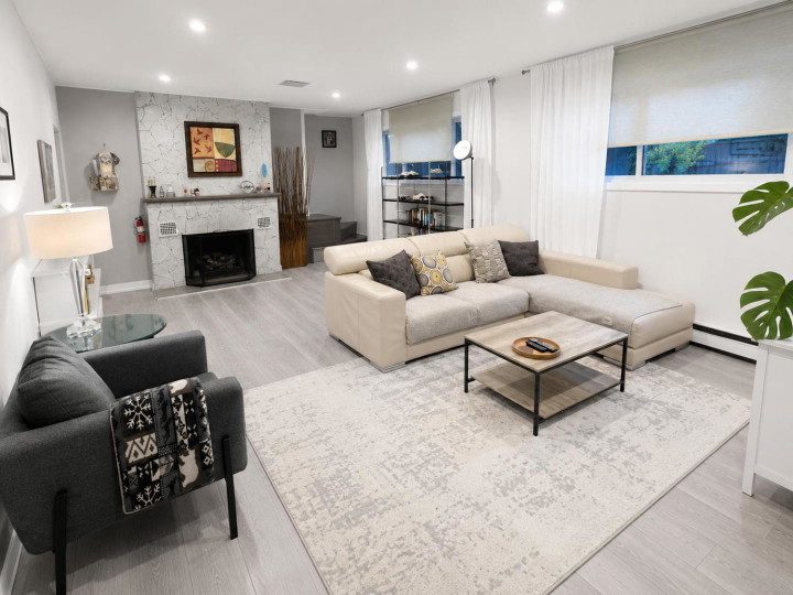 Bright Family Suite In North Vancouver With Private Entrance And Free Parking - West Vancouver