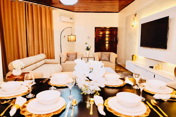 Prevail Apartment-3 Bedrooms, Family Friendly, Swimming Pool, Bathtub, Near Beach - Dar es Salam