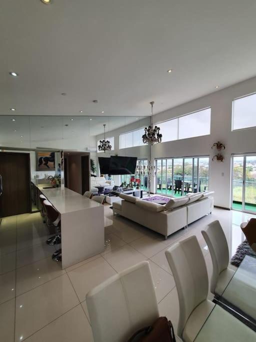 Penthouse With Amazing View - Luxury Condo - San José