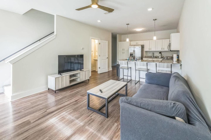 Modern And Spacious 2-floor Townhome Close To Cu - Clemson, SC