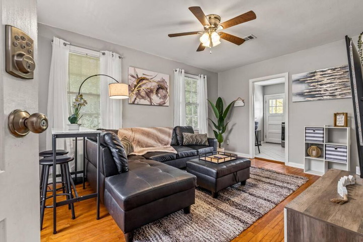 East Hill Retreat Near Beaches & Downtown - Estados Unidos