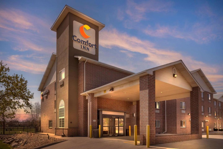 Comfort Inn Denver West Arvada Station - Arvada, CO