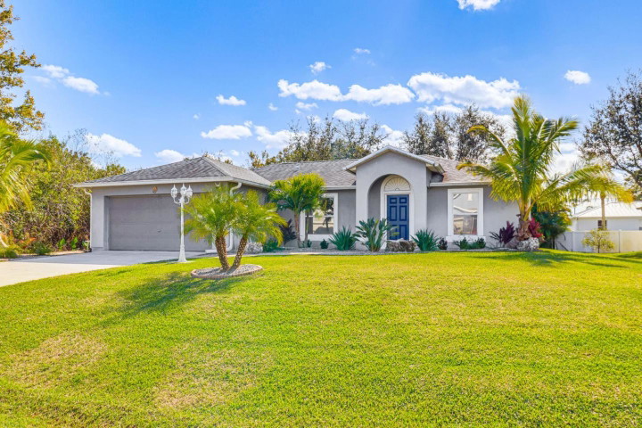 Private Yard & Screened Patio: Sunny Sebastian Gem - Sebastian, FL