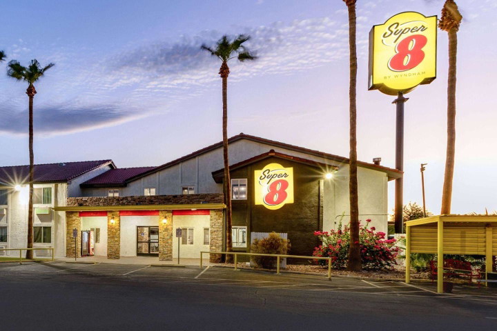 Super 8 By Wyndham Goodyear/phoenix Area - Avondale, AZ