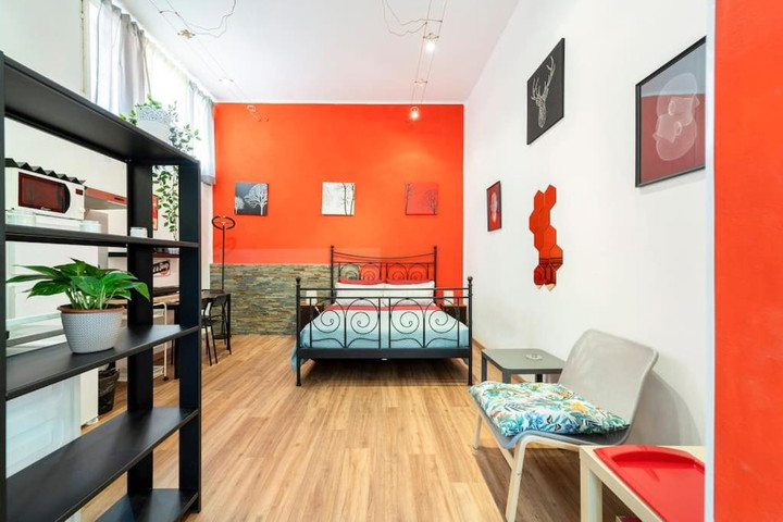 Central And Cozy Loft With Courtyard - Болонья