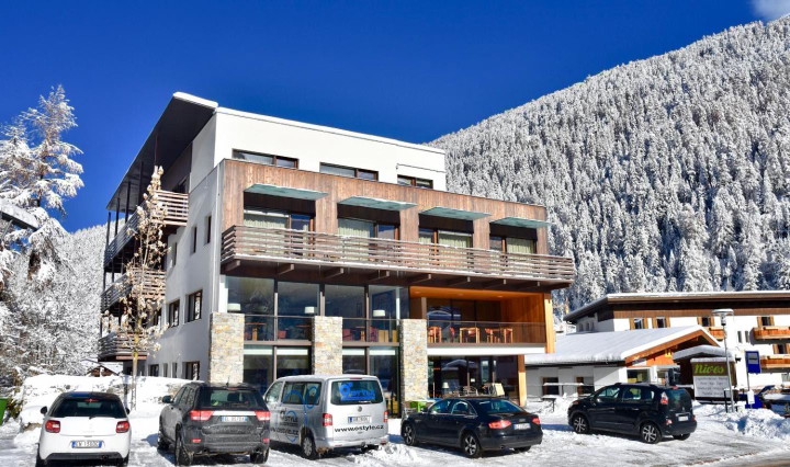 Bed & Breakfast Hostel Nives - Sulden