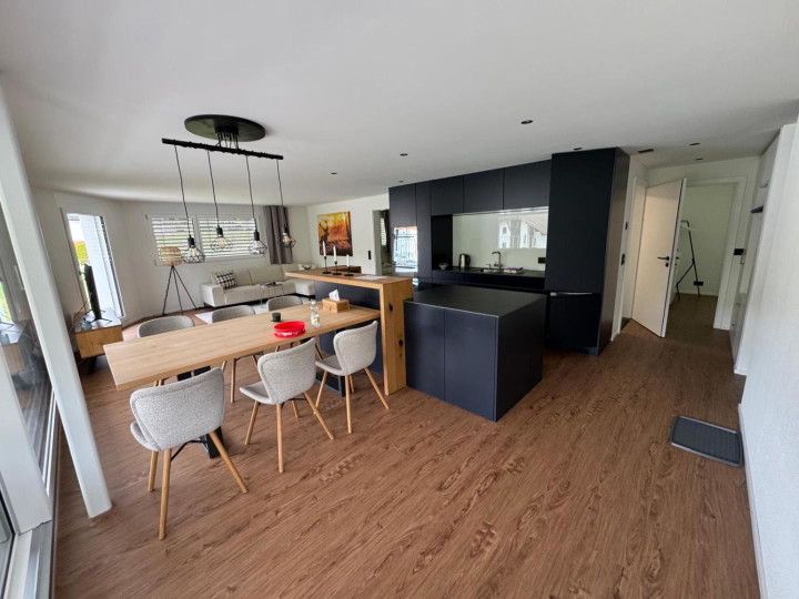 Abendrot- Grosse Moderne Und Stilvolle Ferienwohnung Im Bergdorf Sörenberg - Brienz