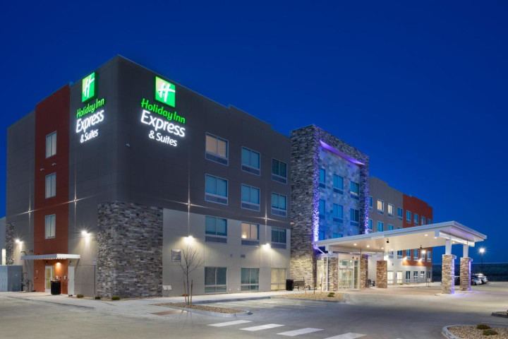Holiday Inn Express & Suites - Denver Ne - Brighton By Ihg - Brighton, CO