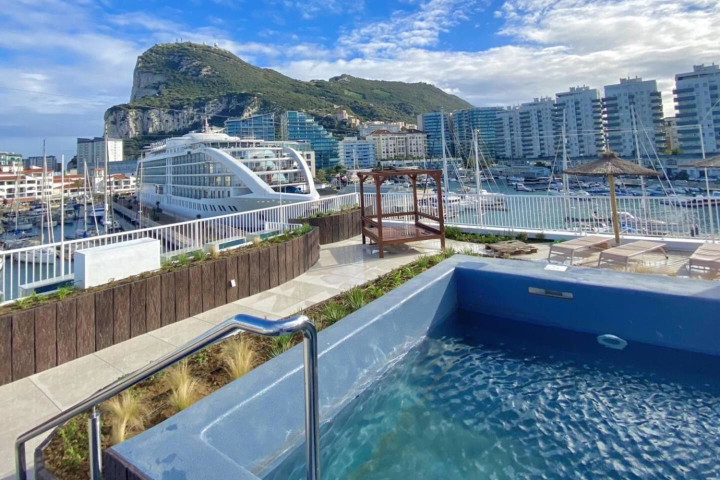 Lg Luxury Resort Stay In Marina Club, Ocean Village, Gibraltar - Seafront Rock Views & Pools - Gibraltar