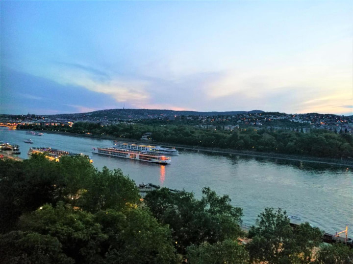 Duna View Apartment - Budapest