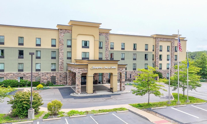 Hampton Inn & Suites Stroudsburg Bartonsville Poconos - Stroudsburg, PA