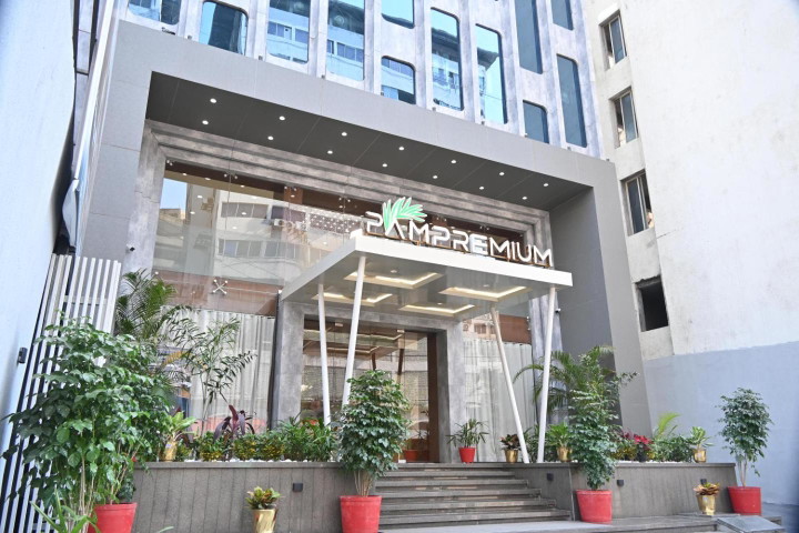 Pam Premium Hotel Vadodara - Vadodara