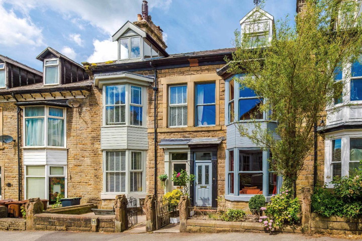 Peak District Victorian Family Home - Buxton