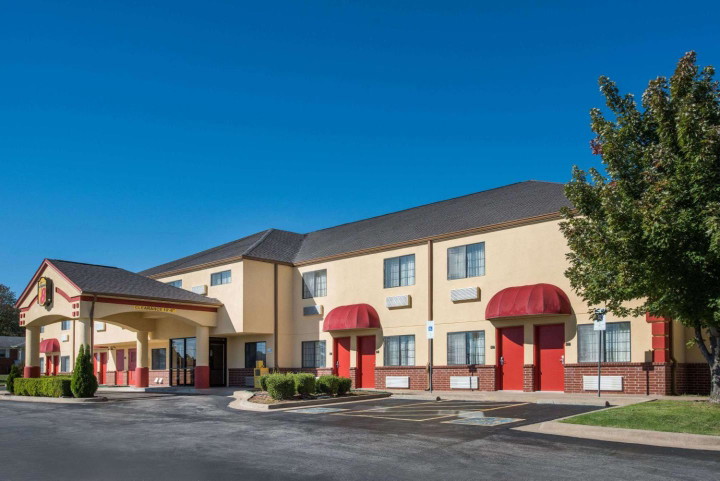 Super 8 By Wyndham Claremore Ok - Oklahoma