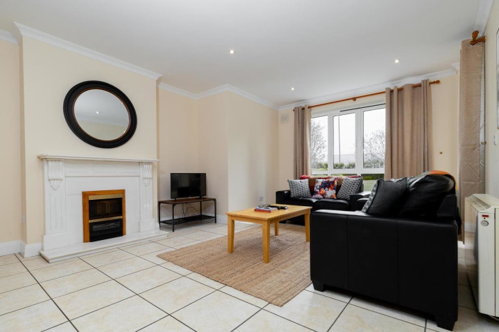Gort Na Coiribe - Galway Lakeside Apartments - Galway