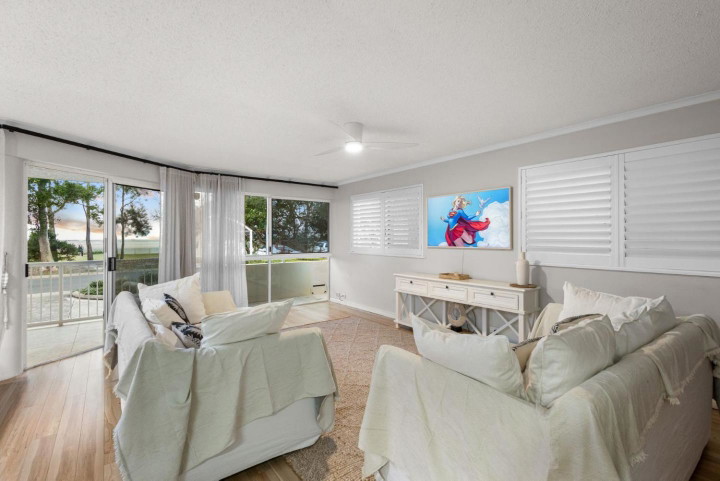 Golden Beach Sundown - Waterfront & Sunset Views - Caloundra