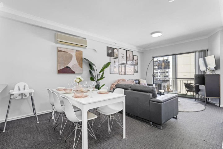 City Living Retreat - 2br Apartment In East Perth - South Perth