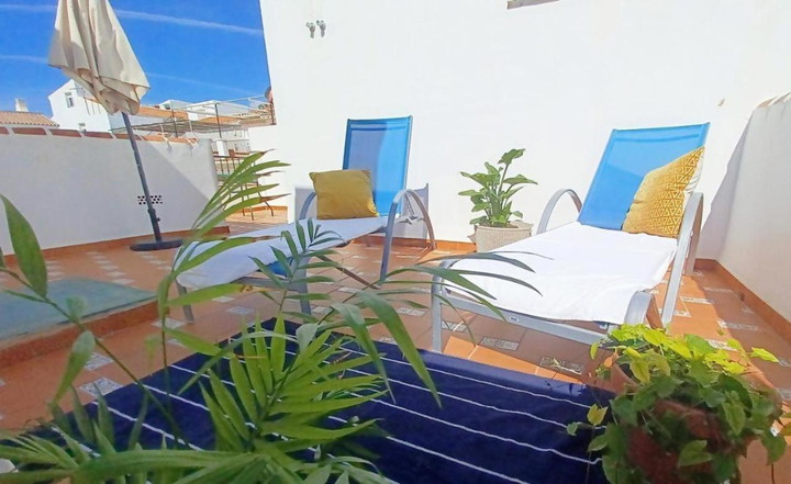 Tipica Casa En Frigiliana Con Patio Y Terraza - Frigiliana