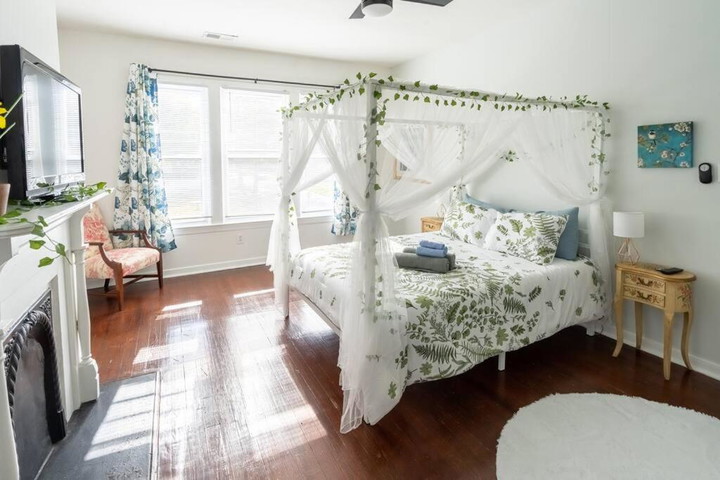 Garden Penthouse In Rva! 3 Bedroom, 3 Bath! - Virginia