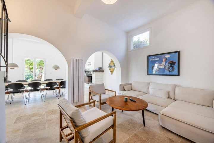 House On The Hill - Nizza