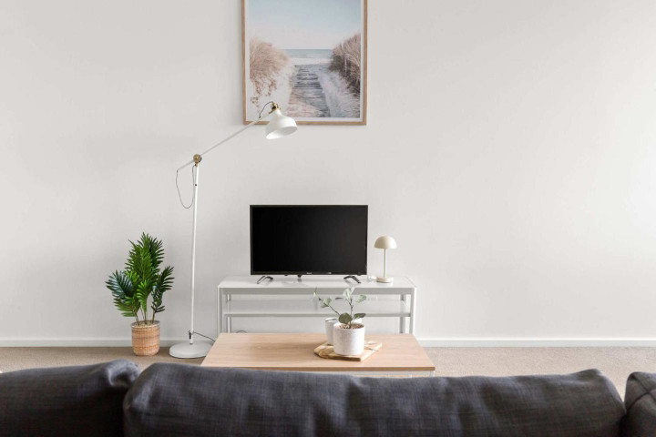 Chic City Views Modern Comfort Near Southern Cross - Melbourne