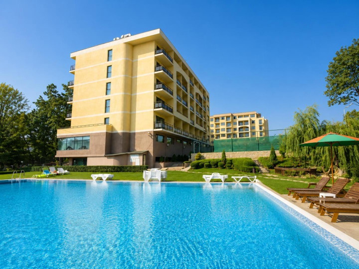 Studios In Sveta Elena Complex With Mineral Pool - Varna