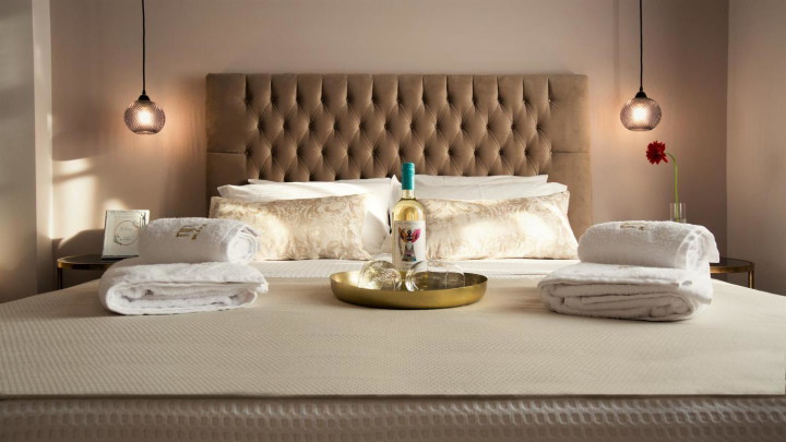 Plaza 1866 Superior City Rooms - Greece