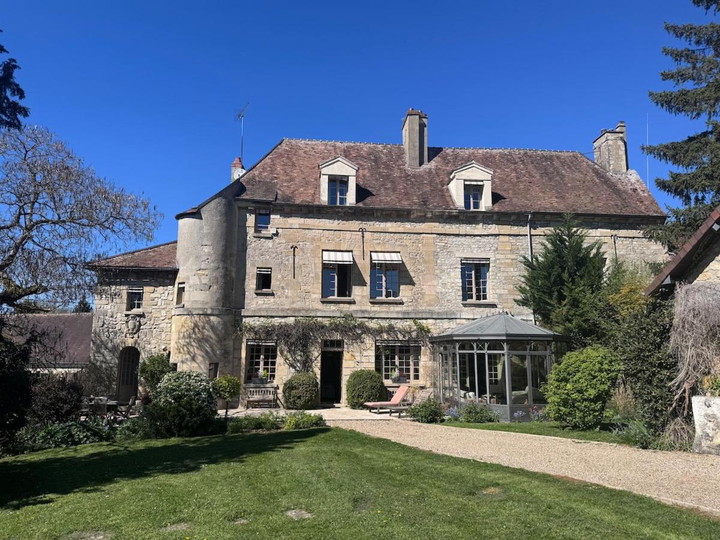 Le Manoir De Us Grand Jardin Dans Le Vexin - Cergy
