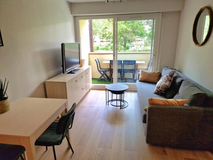 Joli Appartement Avec Balcon - Cabourg