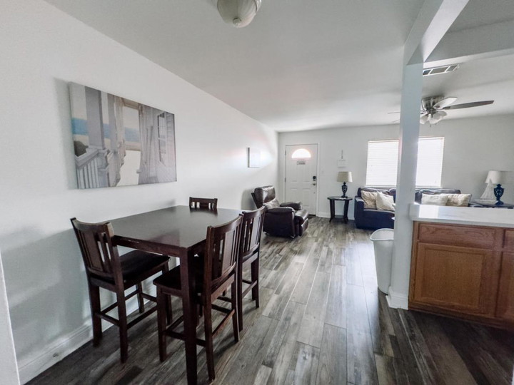 Cozy 1 Bed Condo With Pool - Biloxi, MS