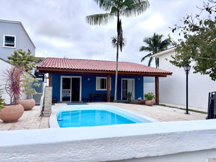 Casa Em Condomínio A 600m Da Praia De Pernambuco Ideal Para Família - Guarujá