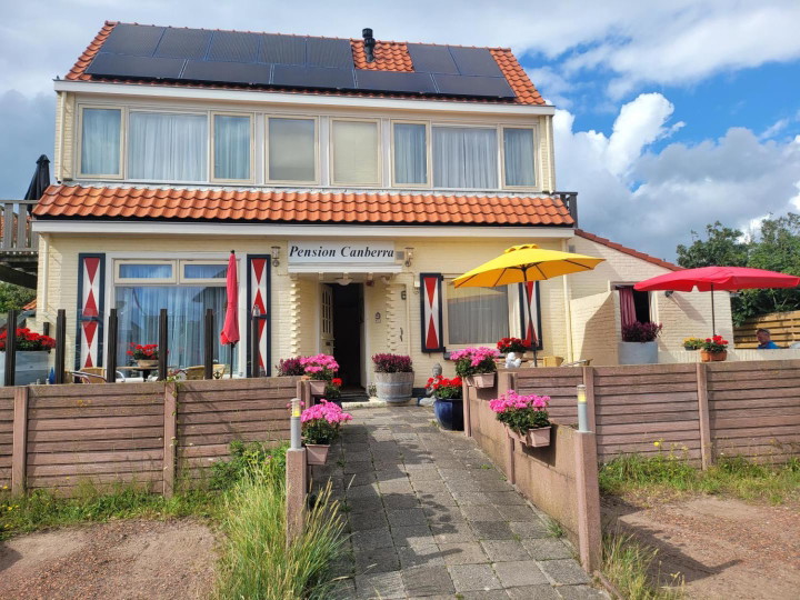 Pension Canberra - Heiloo