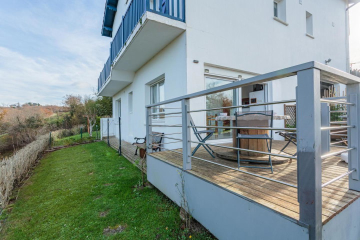 Artzain Appartement Au Calme à Mi Chemin Entre La Mer Et La Campagne - Urrugne