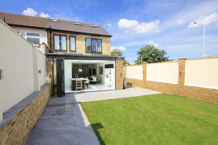 Large 4 Bed Lux House - Hayes
