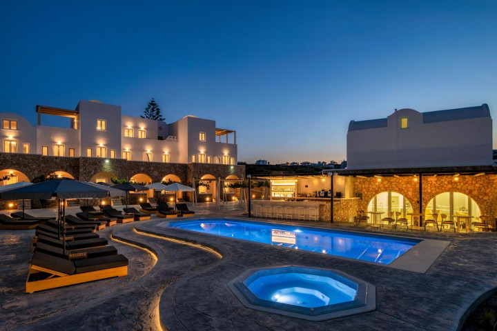 Aelia Luxury Suites - Santorini