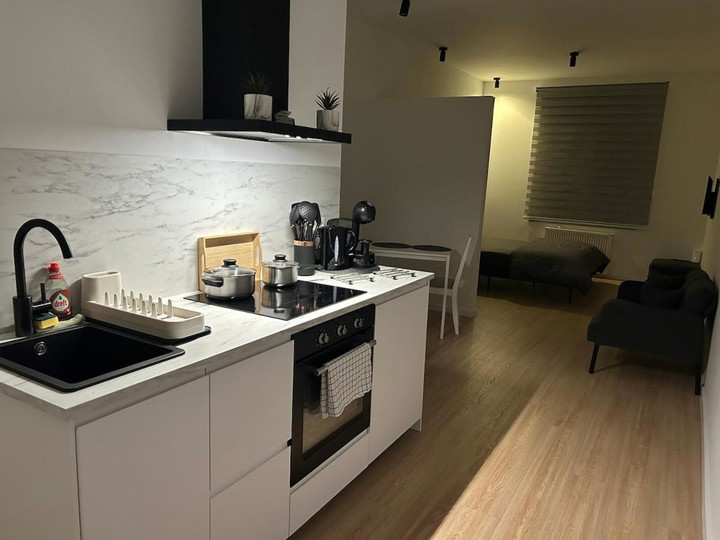 Cozy Studio In Koekelberg - Bruxelles