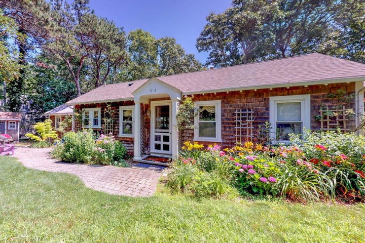 Cove Cottage - Cape Cod