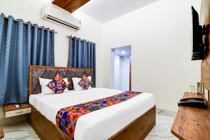 Fabhotel Adhiraj Inn - Kolkata