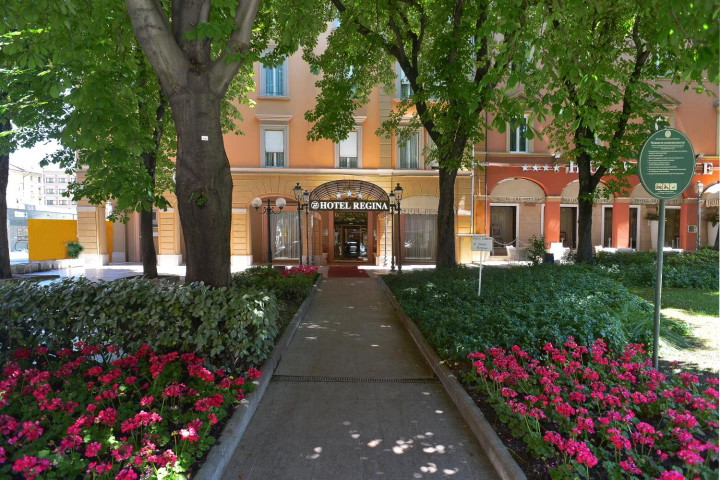 Zanhotel Tre Vecchi - Болонья