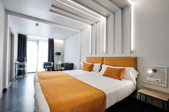 Hotel Lux Santiago - Santiago de Compostela