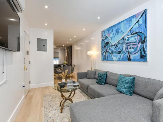 Modern Chic 3br-heart Of Fidi Seaport - New York