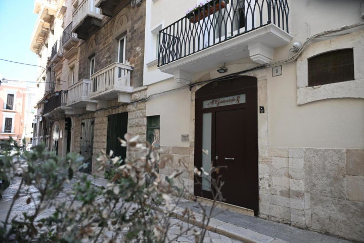Al Guiscardo 8 - Bari