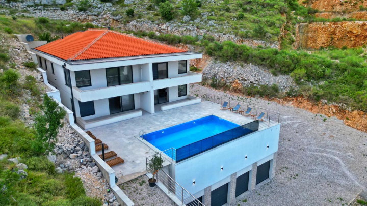 Villa Maletin - Private Oasis Above Dubrovnik - Mlini