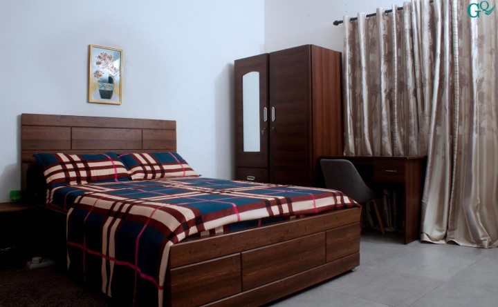 Carl's Villa - Accra
