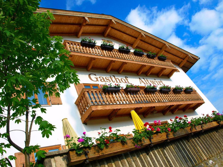 Gasthof Pension Altwirt - Holzkirchen