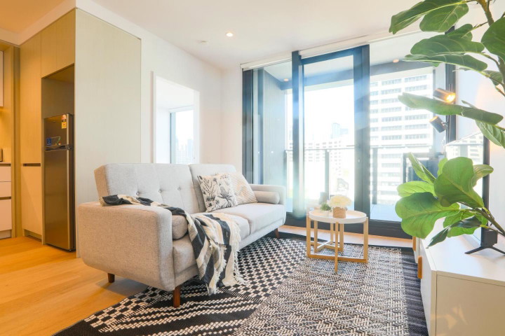 Kozyguru | Docklands | Modern 1 Bed Apt - Melbourne