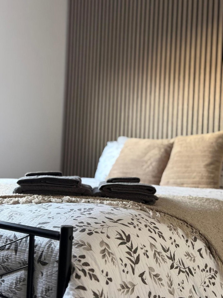 Alross Rental - Elegant London Stay With Free Breakfast - Central London